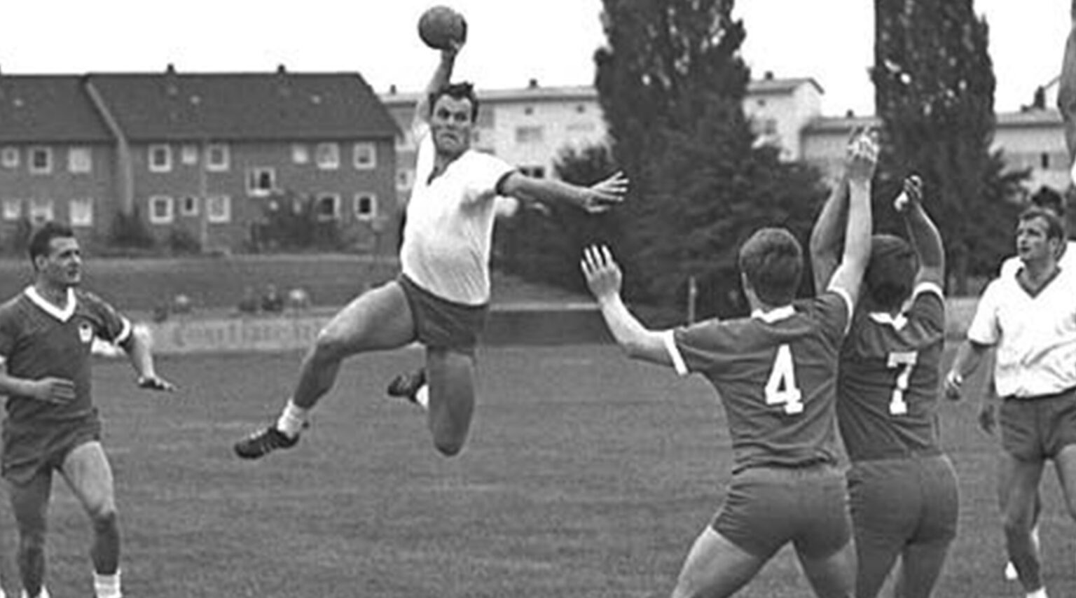 Historia del Balonmano - Museo del Deporte Guatemala